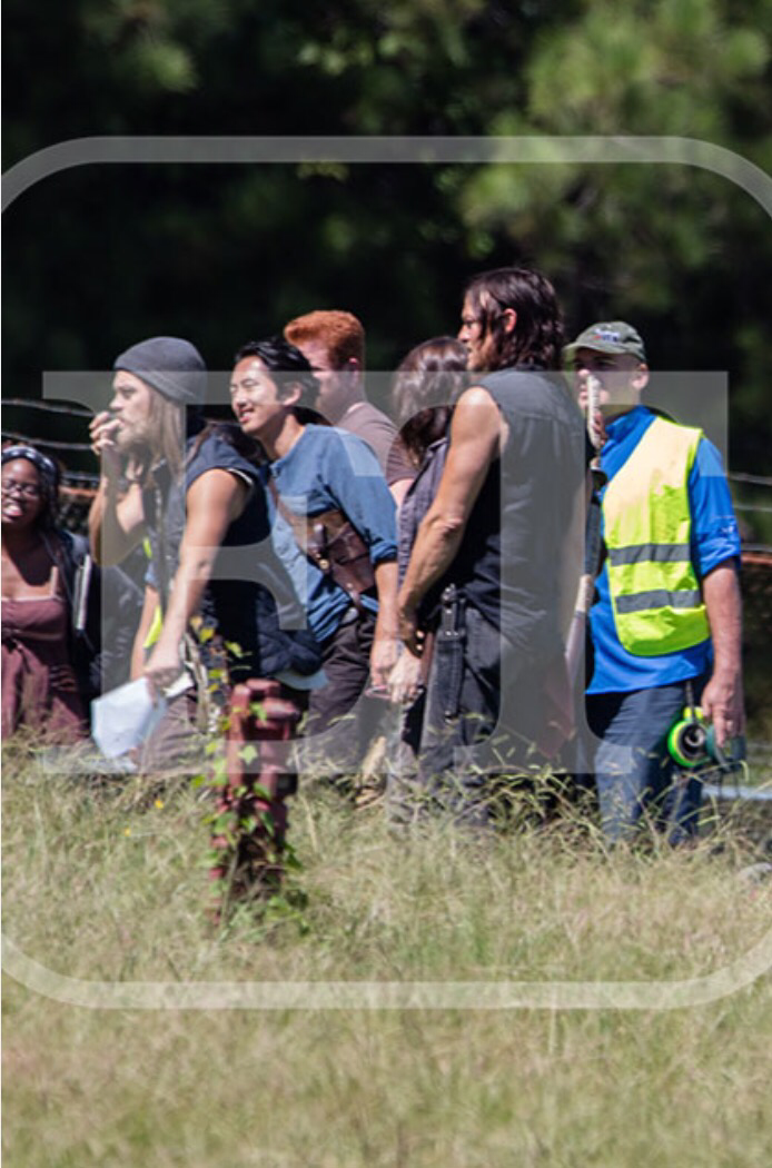 TWD set photos reveal comic fan-favourite to debut in Season 6! – BIG ...